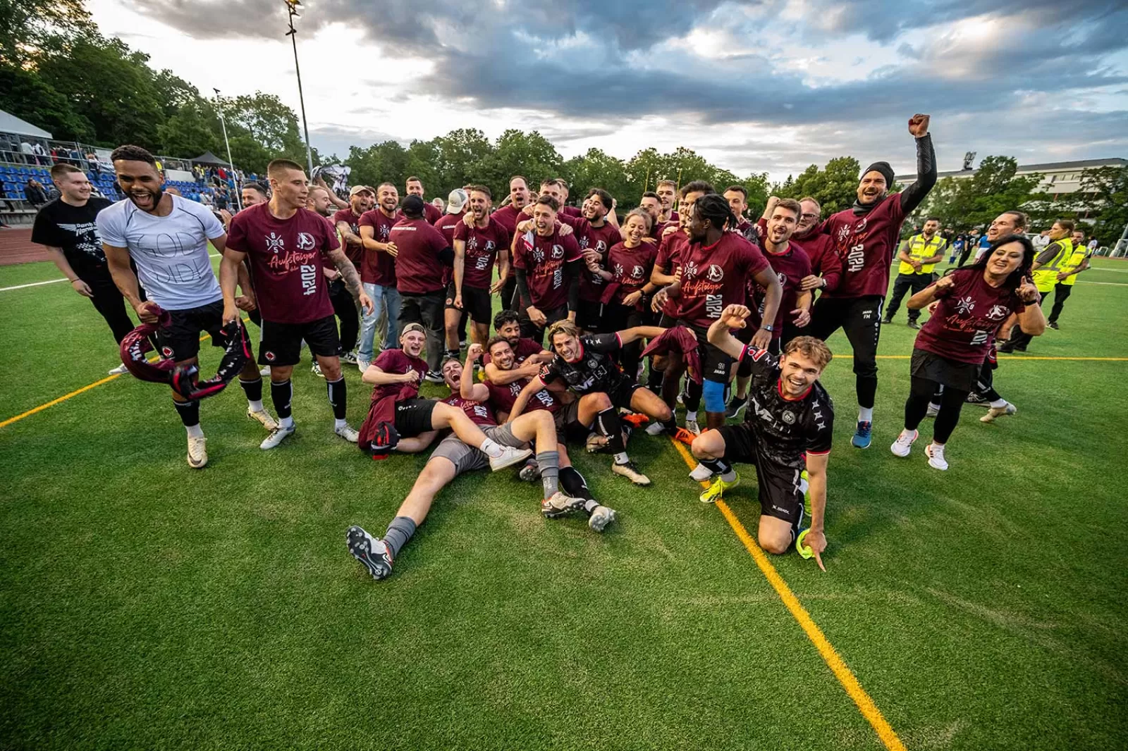 Livestream - leagues.football